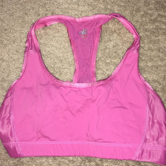 ALO Yoga | Tops | Alo | Poshmark